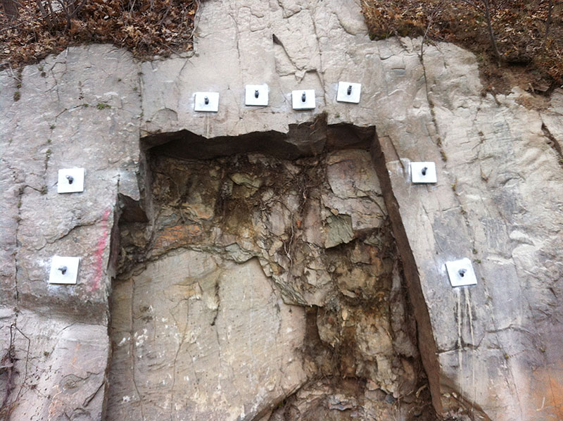 Rock Stabilization and Retaining Walls - Perforoc